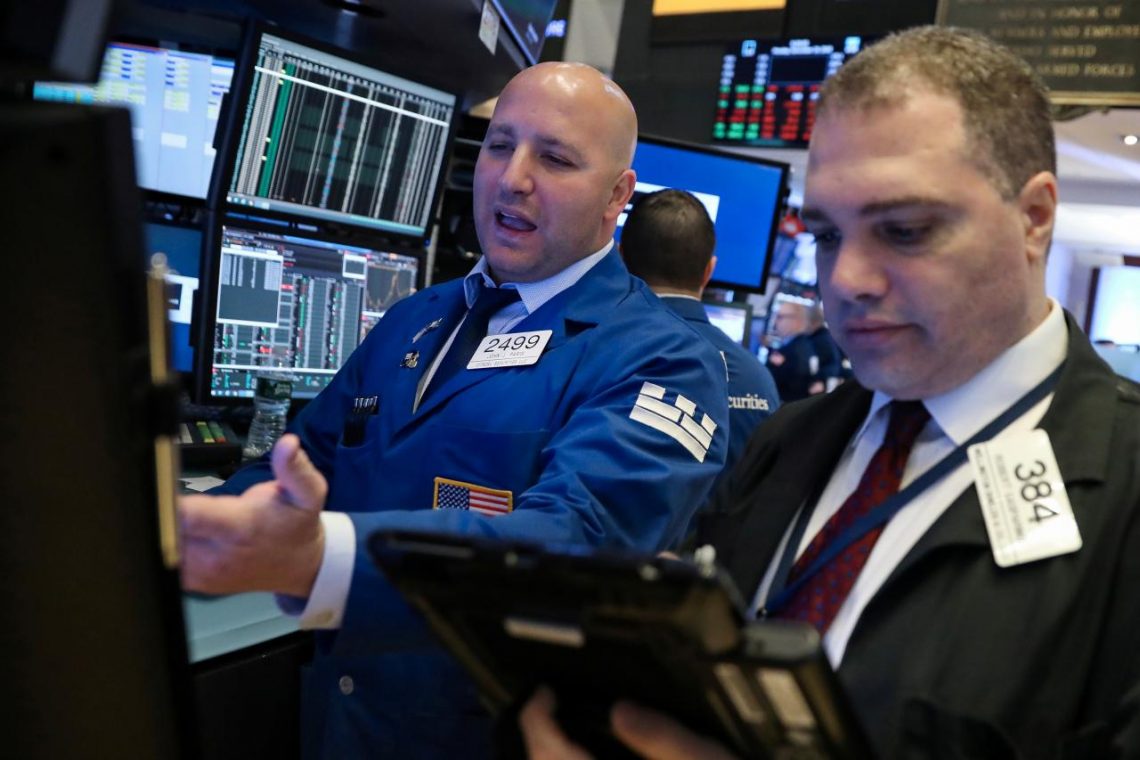 Retail gloom, tech weakness pin down Wall Street - Georgia Asian Times