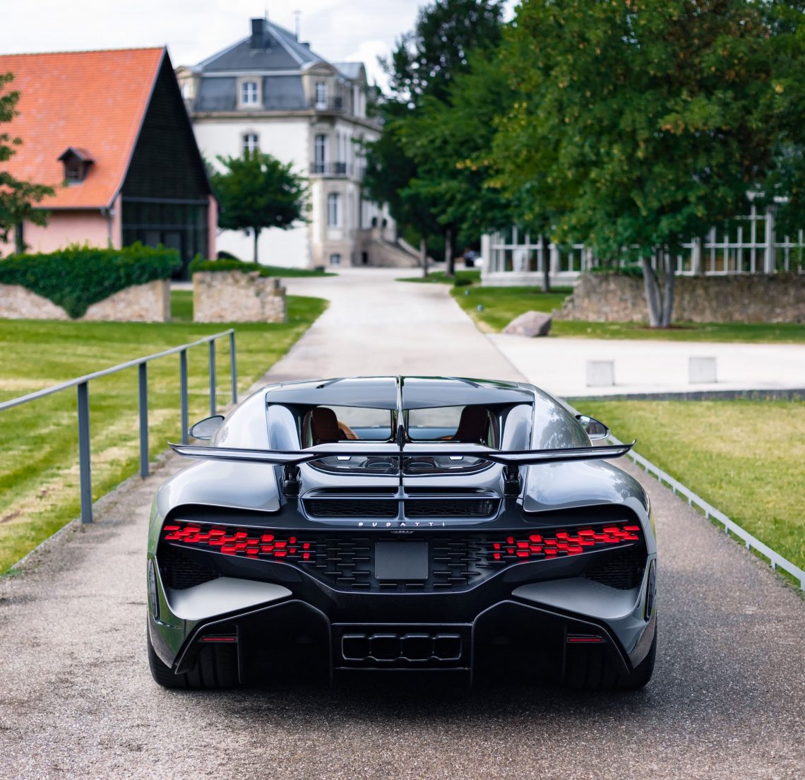 Deliveries of the 5 million Euros Bugatti Divo Hypercar begins ...