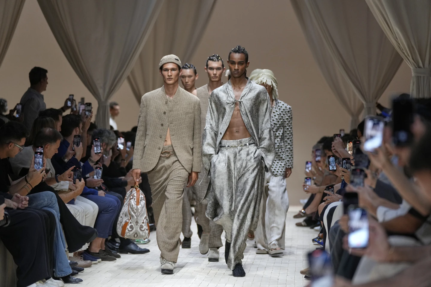 Armani’s global aesthetic shines in bohemian Emporio Armani show ...